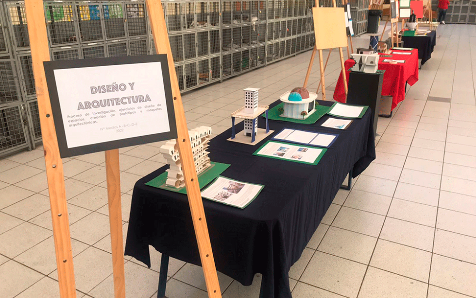 Exposición de proyectos de cierre de Arquitectura y Diseño | Colegio ...